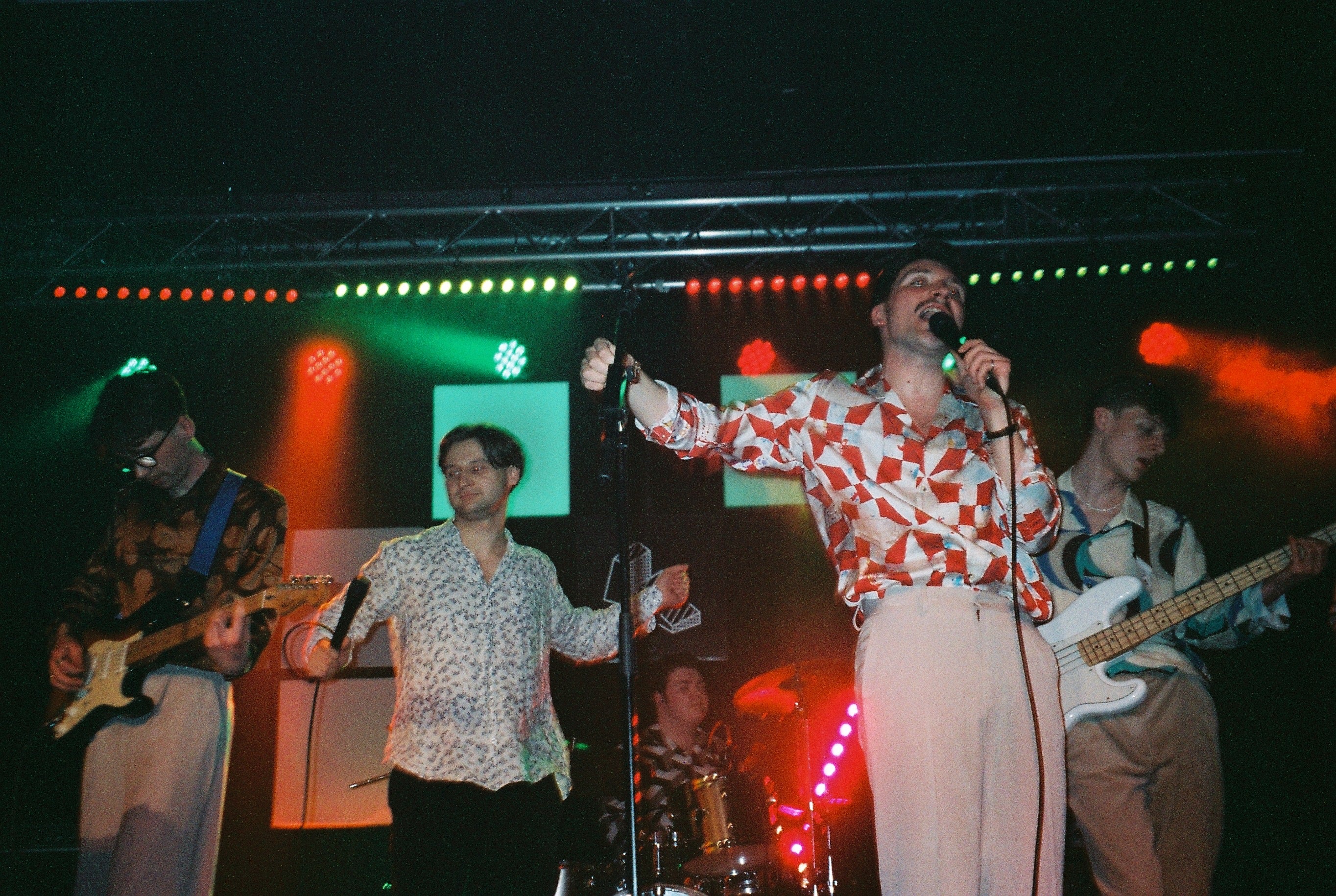 Shooting Film at Night: A Complete Guide to ISO 800 Color Film – Candido.